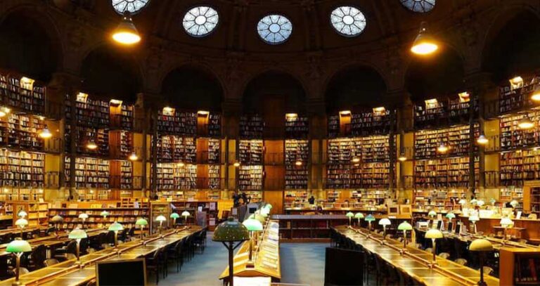 قشنگ ترین کتابخانه های تهران | دانشنامه سیب